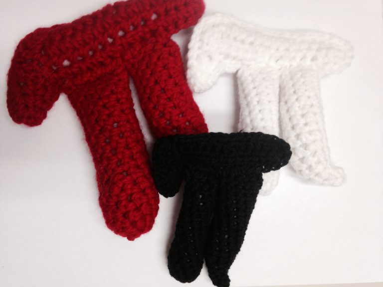 Pi Day Exhibit, Pi Plush – Mathematics Library – U of I Library