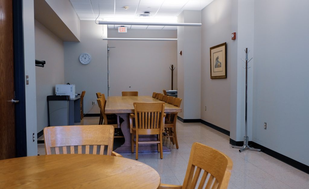 Oak St. Reading Room – University Library