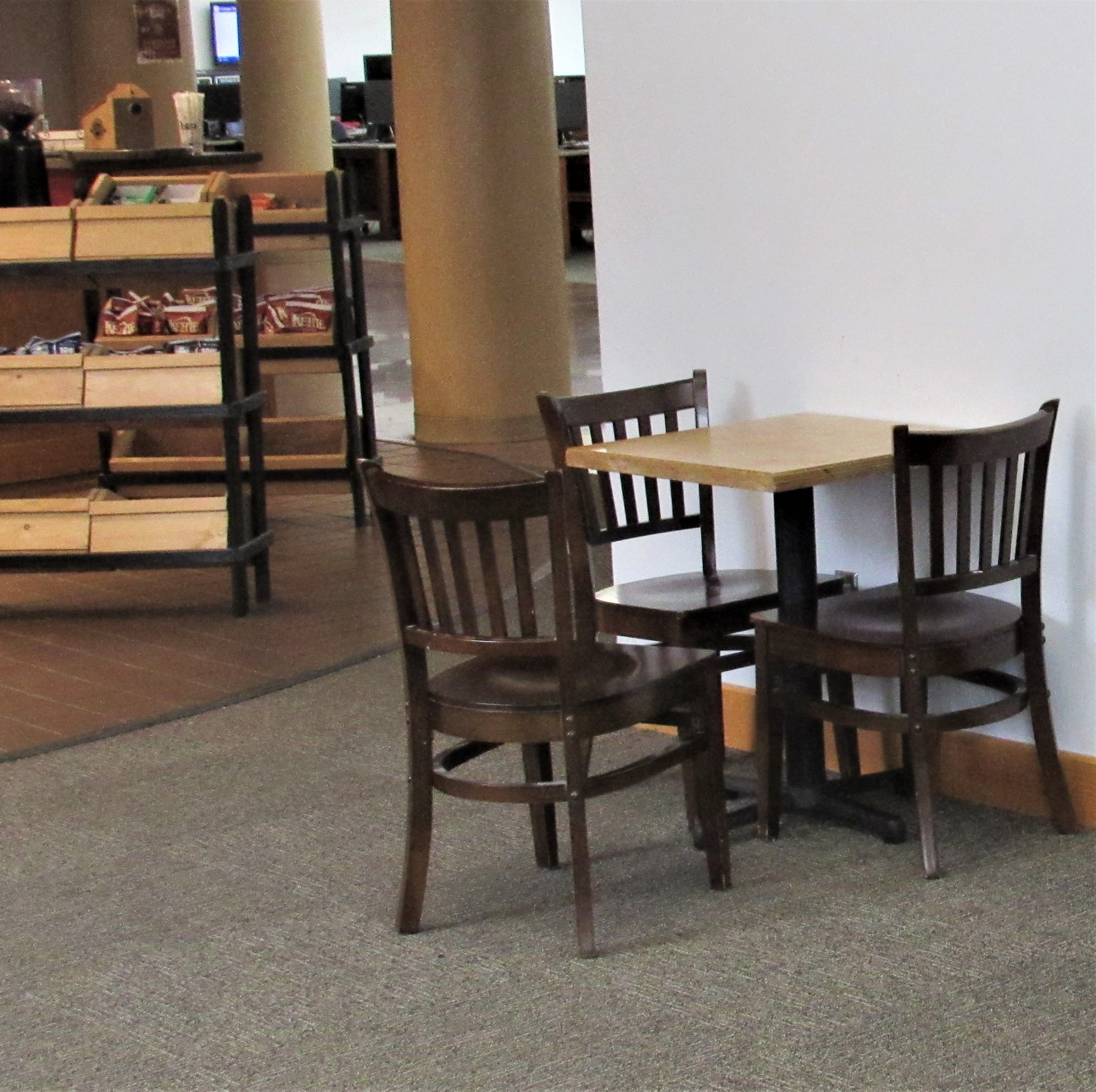 Grainger Engineering Library – 1st Floor Cafe | University Library ...
